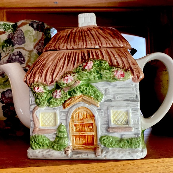 Vintage | Dining | Vintage English Cottage Cottagecore Teapot | Poshmark